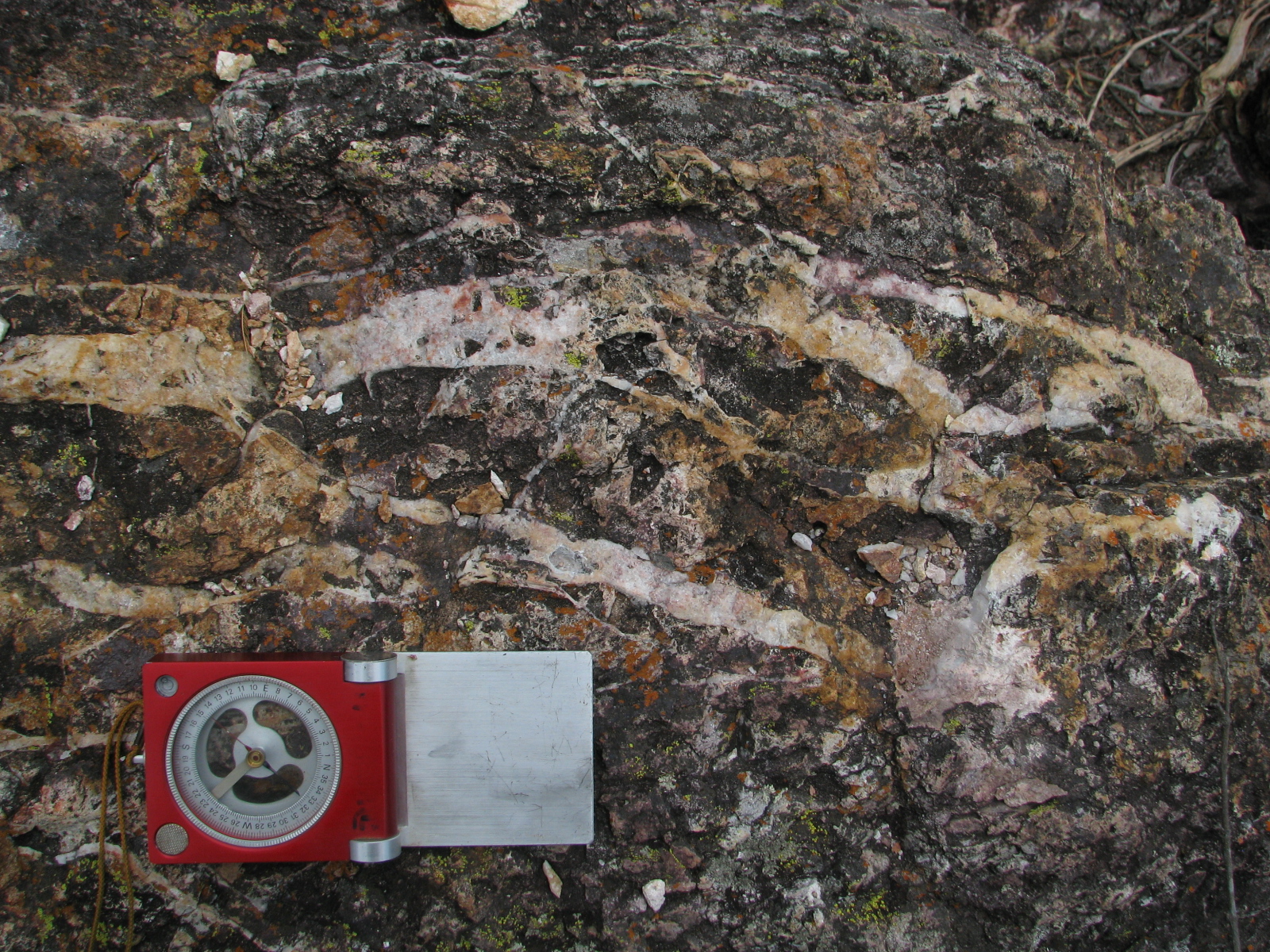 Dietrich Consulting E.I.R.L. – Geological Mapping Services